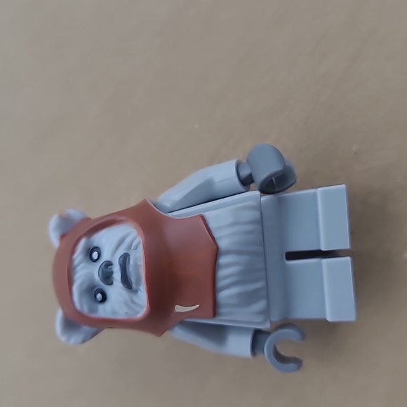 Lego | Toys | Lego Star Wars Minifigure Chief Chirpa Ewok | Poshmark